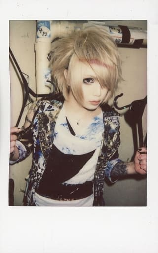Axkey/Ast / Upper Body / Costume : Black / White / Blue / Both Hand Hanger / Raw Cheki | Goods ...