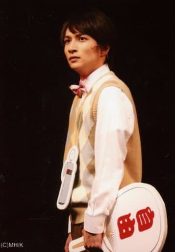 Yuya Kido (Shinjiro MINAGAWA) / Live Photo, Upper Body, Costume White, Beige, Left Side, Both ...