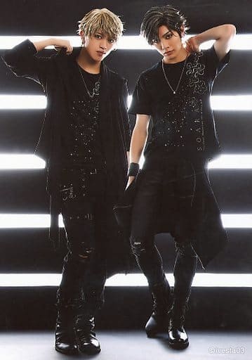 Official photo (male) / actor Mashu Ishiwatari (Morito ARIWARA), Chio YOSHIDA (Soji KAGURAZAKA ...