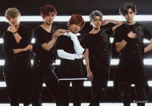 Official photo (male) / actor Gathering (5 persons) / Horizontal Type / Above Knee / Costume ...