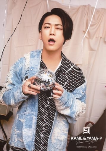 Kame to Yama P / Kazuya Kamenashi / upper body / costume blue / black ...