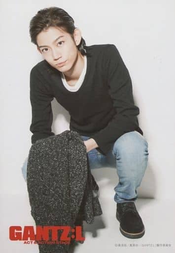 Kensuke Takahashi (Masaru Kato) / Whole-body, Squatting, Costume black, Both hands jacket ...