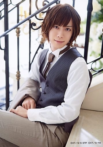 Official photo (male) / actor Ichimai Minagi (Shusuke Fuji) / Knee-up ...