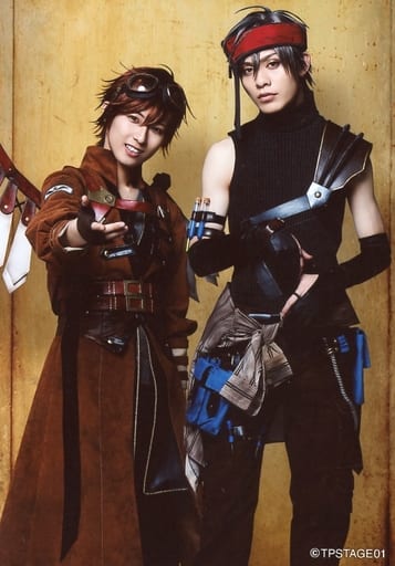 Ryusei HOTTA (Sora OHARA), Chio YOSHIDA (Soji KAGURAZAKA) / Above-the-knee, Background Beige ...