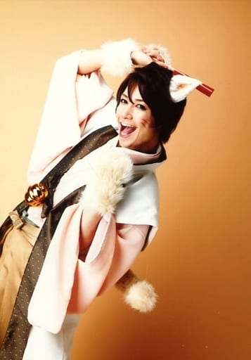 Official photo (male) / actor Katsuhiko Ibuka (Mew SAEKI) / Above-the ...