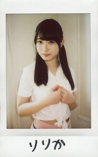 Official photo (female) / Gravure idol ☆ Ririka Suzuhara / with handwritten signature, upper ...