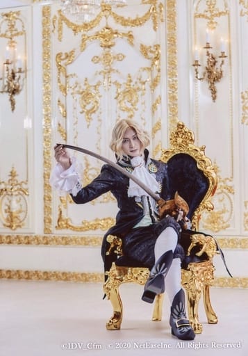 Keisuke IGARASHI (Photographer (Joseph)) / Full body, chair, Character ...