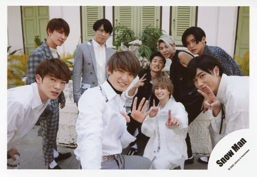 Snow Man / Assembly (9 persons) / Horizontal and Knee-High ...