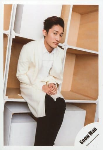 Official photo (Johnnys) / idol / Snow Man Snow Man / Hikaru Iwamoto ...