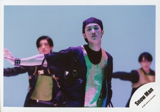Snow Man / Hikaru Iwamoto / horizontal, upper body / single "KISSIN' MY ...
