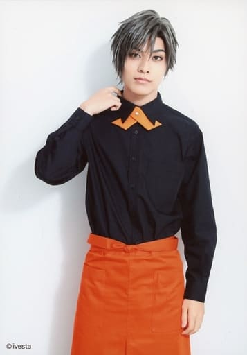 Official photo (male) / actor Chiyo YOSHIDA (Soji KAGURAZAKA) / Above-the-knee Character Shoot ...