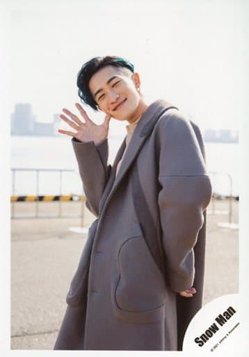Official photo (Johnnys) / idol / Snow Man Snow Man / Hikaru Iwamoto ...