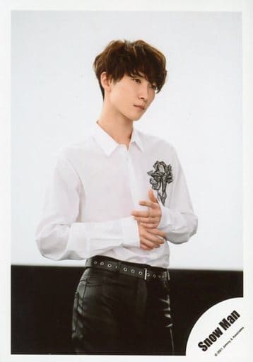 Official photo (Johnnys) / idol / Snow Man Snow Man / Ta Sho Watanabe / Above Knee / Single ...