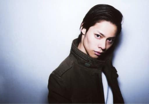 Official photo (male) / actor Yuya Uno / Yokogata / 「 Yuya Uno Birthday ...