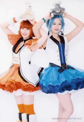 Official photo (female) / actress Uta 倉千 Tosei (Usagi River Senzakura), Biko (Yuki Wakaba ...