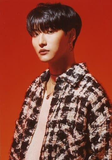 Official photo (Male) / idol / ATEEZ ATEEZ / SONFA (Seonghwa ...