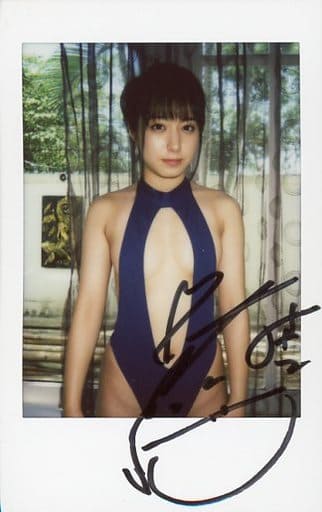 Official photo (female) / Gravure idol ☆ Misato Maeda / with handwritten signature / DVD ...