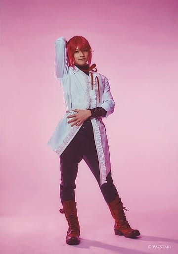 Official photo (male) / actor Kita Tsutomu (Meisari Luca) / Whole body ...