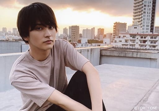 Toshiki Seto / Horizontal / Knee-up / Sitting / Toshiki Seto Random ...