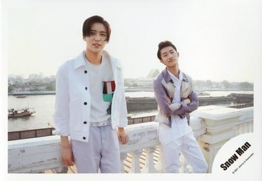 Official photo (Johnnys) / idol / Snow Man Snow Man / Meguro Ren Hikaru Iwamoto / Horizontal ...