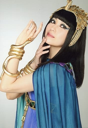 Official photo (female) / actress Seiko Niizuma (Isis) / Character Ta ...
