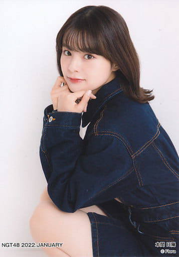 Official photo (AKB48 / SKE48) / idol / NGT48 Hinata Honma / Sitting / NGT48 January 2022 net ...