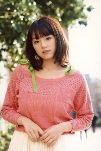 Official photo (female) / idol / AeLL. AeLL. / Ai Shinozaki / Upper Body / Costume Pink / Green ...