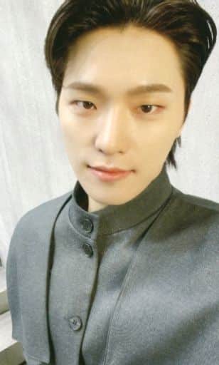 Collection Card (Male) / CD "Face the Sun" (regular edition) UNIVERSAL ...