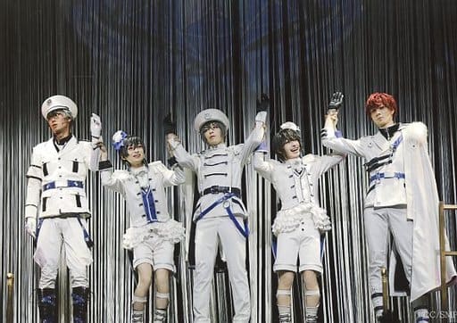 Official photo (male) / actor Gathering (5 people) / Live Photo / Horizontal / Character Channel ...