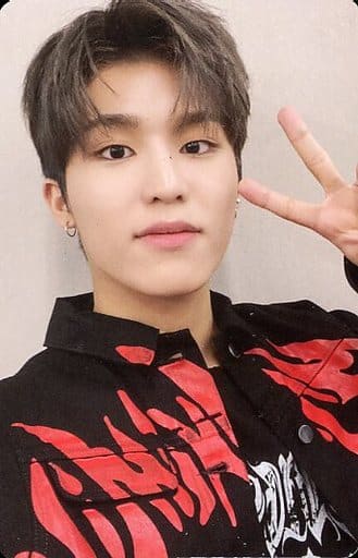 駿河屋 - TREASURE/パク・ジョンウ/CD「THE SECOND STEP ： CHAPTER ONE」(PHOTO BOOK Ver ...