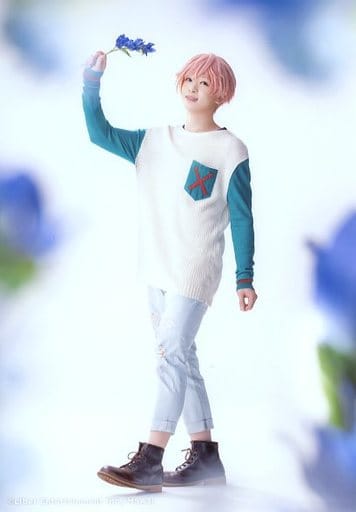 Official photo (male) / actor Jun Noguchi (Muku Sakisaka) / Whole body ...