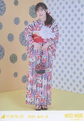 Official photo (Nogizaka46) / idol / Nogizaka46 Shibata Yukatana / Whole body / Yuzu citron ...