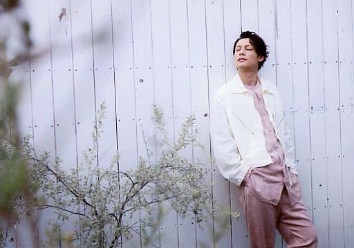 Official photo (male) / actor Yudai TACHIBANA / Horizontal type ...