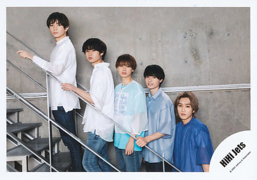 駿河屋 - HiHi Jets/集合(5人)/横型・膝上/「Summer Paradise 2022」グッズオフショット/公式生写真（男性生写真）
