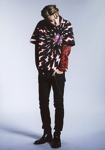 Official photo (Male) / idol / The Boyz The Boyz / Juyeon / Whole body ...