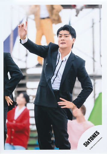 SixTONES / Shintaro Morimoto / on the knees / single "Good Luck ...