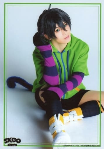 Official photo (male) / actor Teruyama Tate (MIYA) / whole body ...