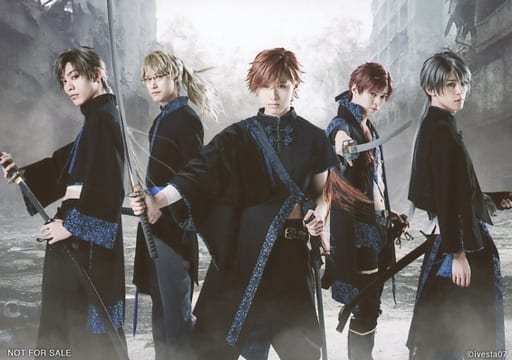 Official photo (male) / actor Group (5 people) / Horizontal / Above the knees / Character Kucho ...