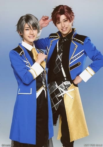 Shinichiro Ueda (Ren Munakata) ・ Hibiki Watanabe (Nozomu Nanase) / Knee-Up ・ Tomoshot Character ...