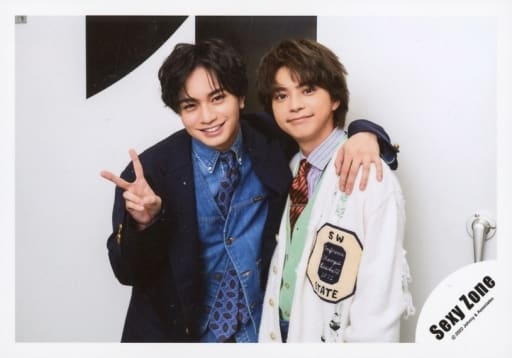 Zone / Ken Nakajima Hitto / Sato Katsutoshi / horizontal / upper body ...