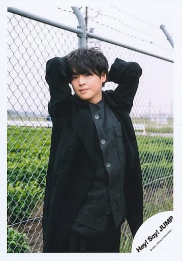 Hey! Say! JUMP / Daiki Arioka / On the knee / "Hey! Say! JUMP LIVE TOUR 2022 FILMUSIC!" goods ...