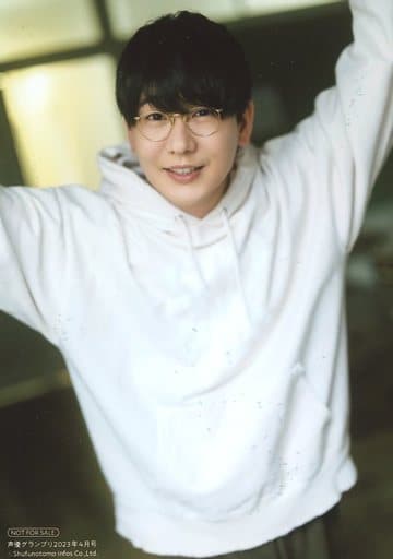 Official photo (male) / Voice actor Natsuki Hanae / Magazine "Voice ...