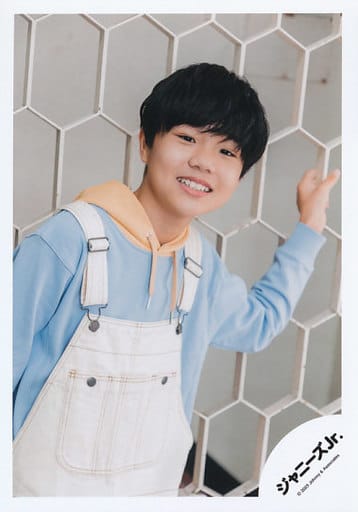 Boys be / 廣祐 Kamigaki / upper body / "Tozai Johnnys Jr. Spring Paradise" goods off-shot ...