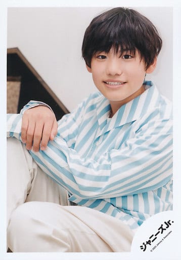 Boys be / Nitaro Kitamura / upper body / "Tozai Johnnys Jr. Spring Paradise" goods off shot ...