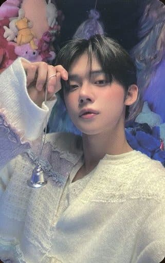 TOMORROW X TOGETHER Young jun CD The Name Chapter TEMPTATION LUCKY DRAW Event 1st M2U tomorrow-x-together-young-jun-cd-the-name-chapter-temptation-lucky-draw-event-1st-m2u