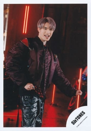 SixTONES / Jesse / On the Knee / Single "ABARERO" MV & Jacque Off-Shot / Official Official photo ...