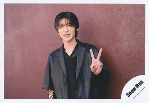 Snow Man / Meguro Ren / Horizontal ・ Upper body / Album "I DO ME" MV & Jacquet Off-Shot ...