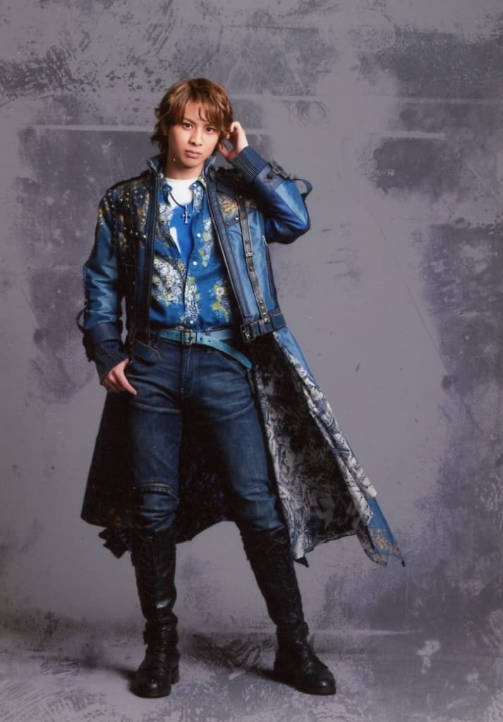 駿河屋 - 岡宮来夢(ロミオ)/全身/ミュージカル「ロミオ＆ジュリエット 2024」ブロマイド（男性生写真）