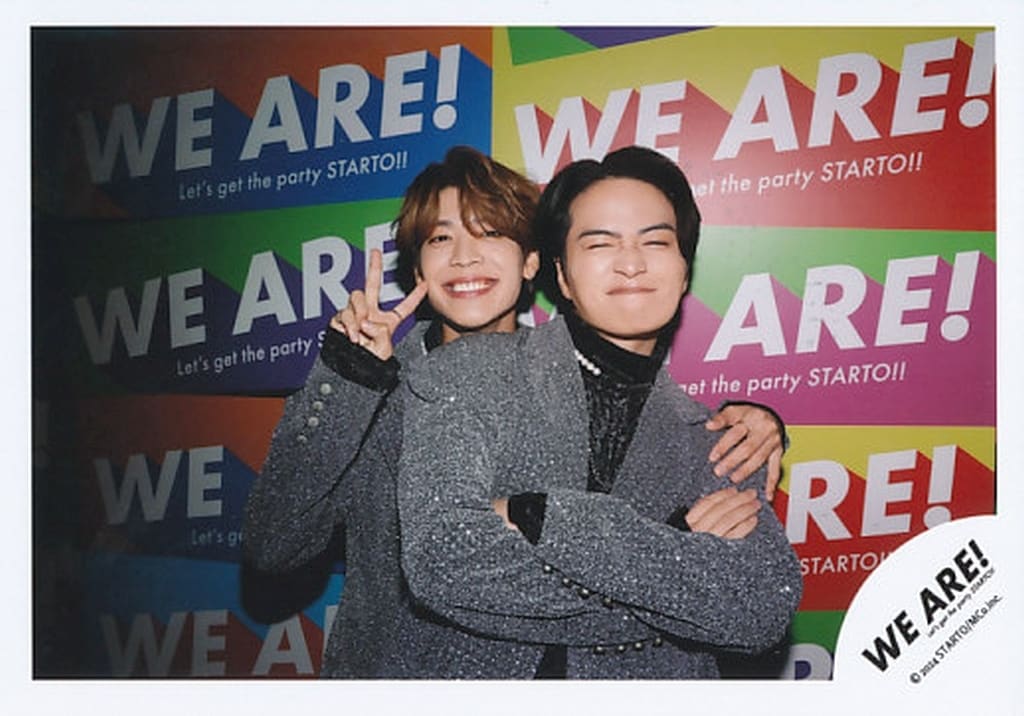 駿河屋 - timelesz/菊池風磨・松島聡/横型・上半身/「WE ARE! Let’s get the party STARTO!!」バックステージフォト/公式生写真（男性生写真）