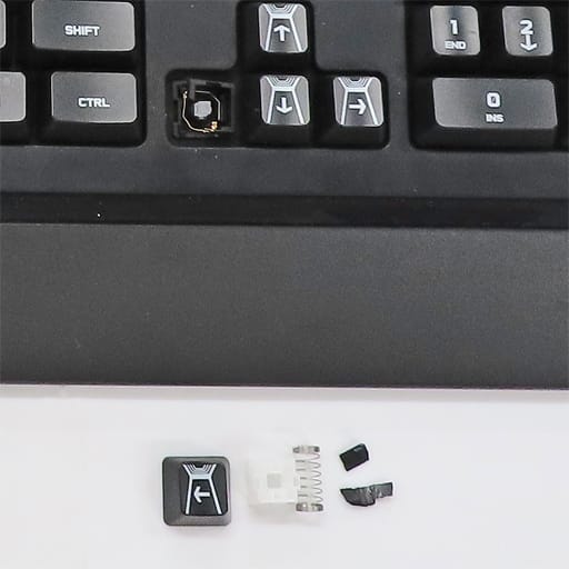 PC hardware RGB USB Mechanical Gaming Keyboard G910r (Condition : "← ...